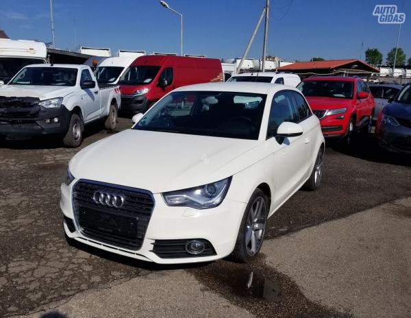 White Audi A1 2010 in Kaunas, with an engine capacity of 1.20 L and mileage of 165 thousand km for 2999 €, photo 1 on AUTOMOTO.COM.LV