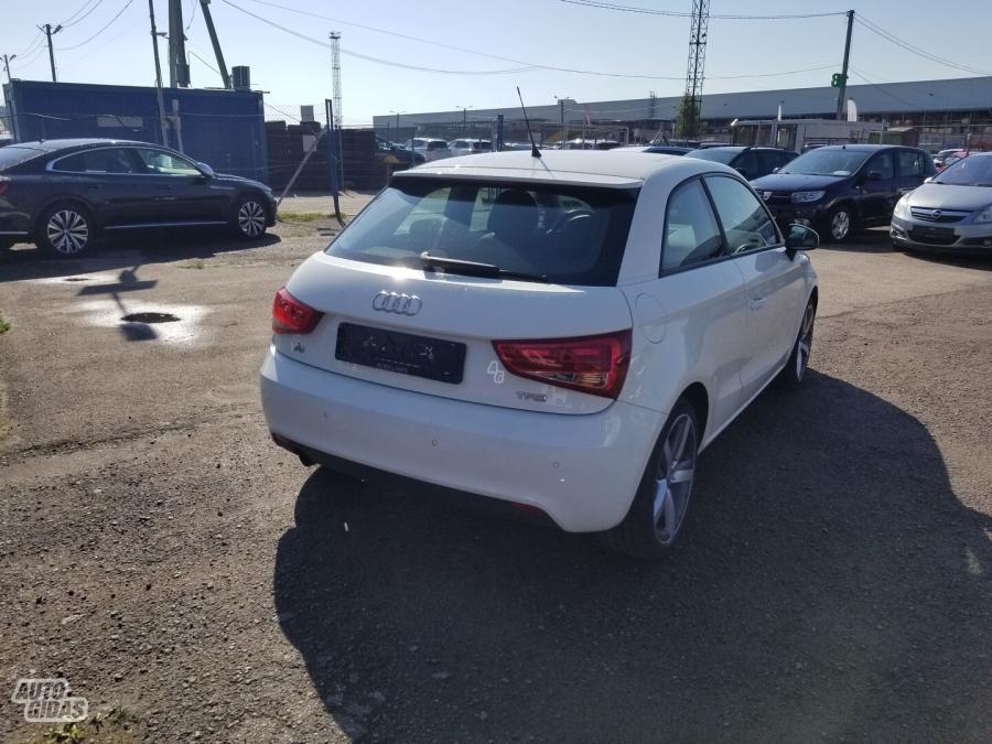 White Audi A1 2010 in Kaunas, with an engine capacity of 1.20 L and mileage of 165 thousand km for 2999 €, photo 6 on AUTOMOTO.COM.LV