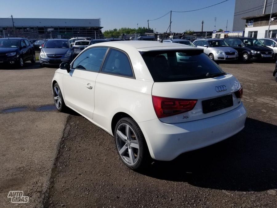White Audi A1 2010 in Kaunas, with an engine capacity of 1.20 L and mileage of 165 thousand km for 2999 €, photo 7 on AUTOMOTO.COM.LV