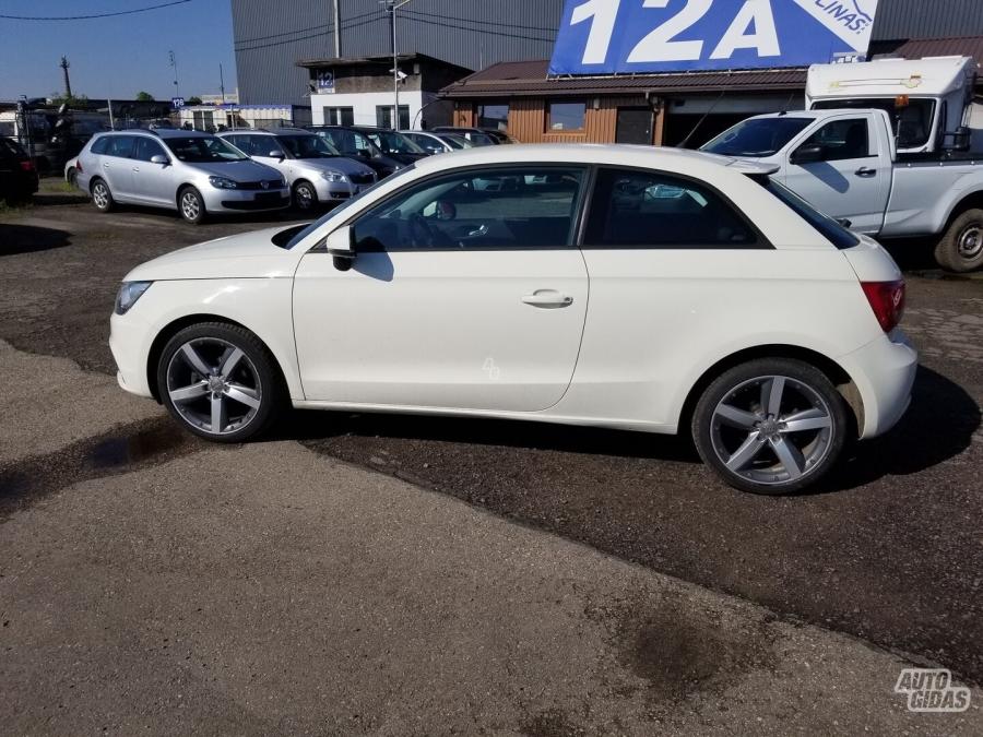 White Audi A1 2010 in Kaunas, with an engine capacity of 1.20 L and mileage of 165 thousand km for 2999 €, photo 8 on AUTOMOTO.COM.LV