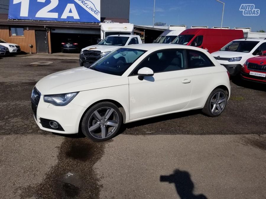 White Audi A1 2010 in Kaunas, with an engine capacity of 1.20 L and mileage of 165 thousand km for 2999 €, photo 9 on AUTOMOTO.COM.LV