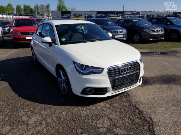 White Audi A1 2010 in Kaunas, with an engine capacity of 1.20 L and mileage of 165 thousand km for 2950 €, photo 4 on AUTOMOTO.COM.LV