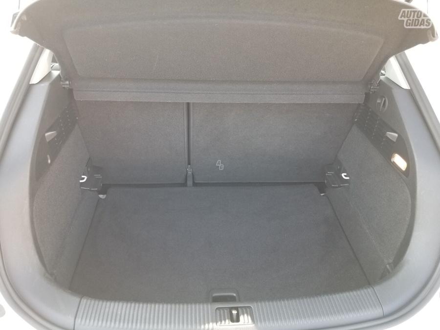 White Audi A1 2010 in Kaunas, with an engine capacity of 1.20 L and mileage of 165 thousand km for 2950 €, photo 18 on AUTOMOTO.COM.LV