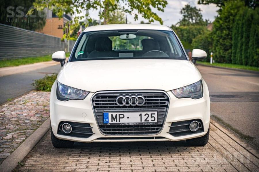 White Audi A1 2010 in Riga, with an engine capacity of 1.20 L and mileage of 254 thousand km for 2990 €, photo 3 on AUTOMOTO.COM.LV