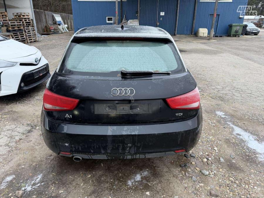 Balts Audi A1 2011 Viļņa, ar dzinēja tilpumu 1.60 L un nobraukumu 320 tūkst. km par 2100 €, foto 6 vietnē AUTOMOTO.COM.LV