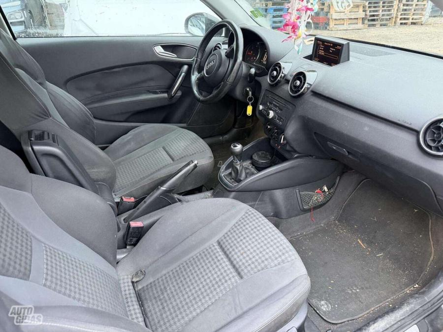 Balts Audi A1 2011 Viļņa, ar dzinēja tilpumu 1.60 L un nobraukumu 320 tūkst. km par 2100 €, foto 9 vietnē AUTOMOTO.COM.LV