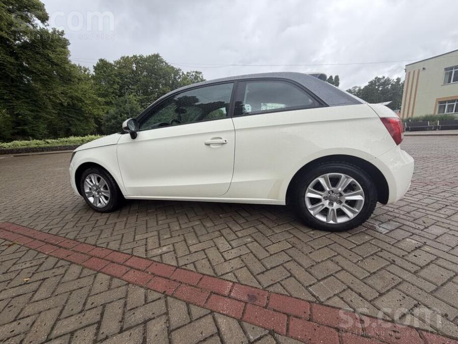 White Audi A1 2011 in Riga, with an engine capacity of 1.60 L and mileage of 200 thousand km for 7299 €, photo 3 on AUTOMOTO.COM.LV