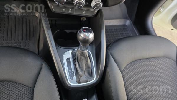 Balts Audi A1 2011 Rīga, ar dzinēja tilpumu 1.60 L un nobraukumu 200 tūkst. km par 7299 €, foto 8 vietnē AUTOMOTO.COM.LV