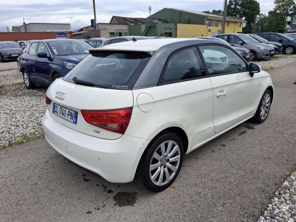 Balts Audi A1 2011 Tauragė, ar dzinēja tilpumu 1.60 L un nobraukumu 163 tūkst. km par 2400 €, foto 7 vietnē AUTOMOTO.COM.LV