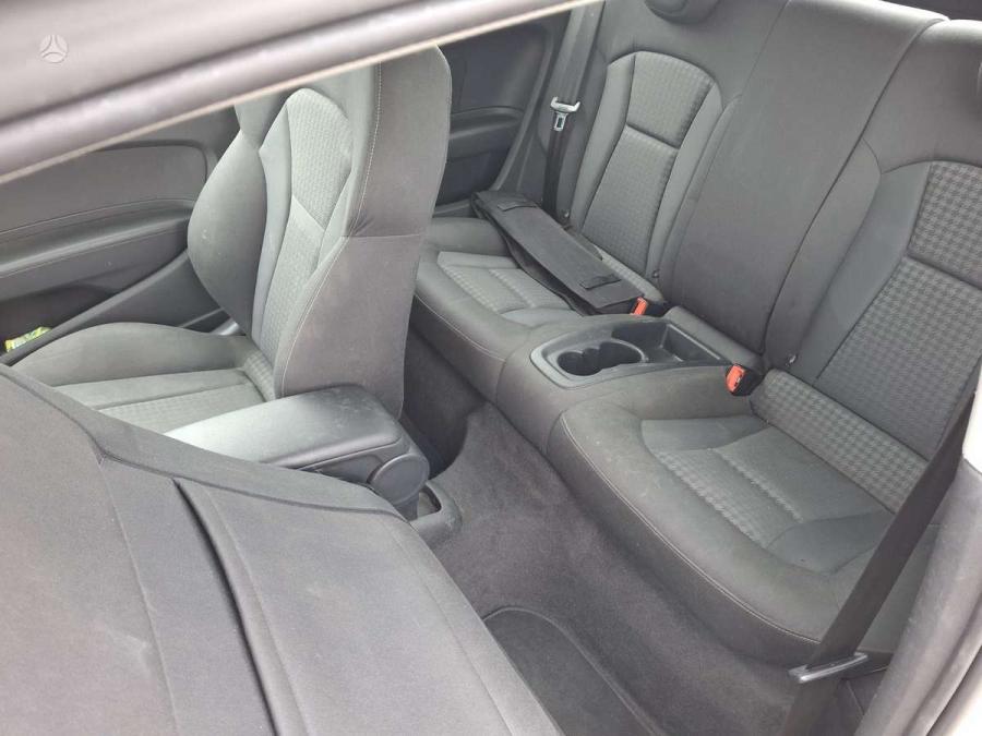 Balts Audi A1 2011 Tauragė, ar dzinēja tilpumu 1.60 L un nobraukumu 163 tūkst. km par 2400 €, foto 12 vietnē AUTOMOTO.COM.LV