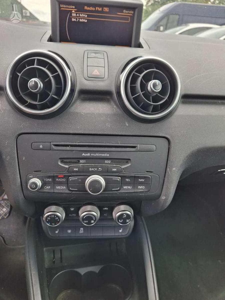 Balts Audi A1 2011 Tauragė, ar dzinēja tilpumu 1.60 L un nobraukumu 163 tūkst. km par 2400 €, foto 15 vietnē AUTOMOTO.COM.LV