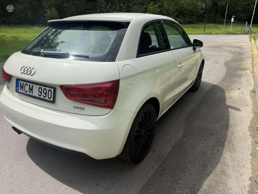 White Audi A1 2011 in Vilnius, with an engine capacity of 1.39 L and mileage of 191 thousand km for 5000 €, photo 8 on AUTOMOTO.COM.LV
