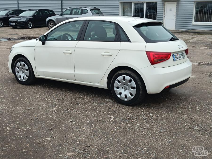 Balts Audi A1 2012 Telšiai, ar dzinēja tilpumu 1.60 L un nobraukumu 246 tūkst. km par 3999 €, foto 4 vietnē AUTOMOTO.COM.LV