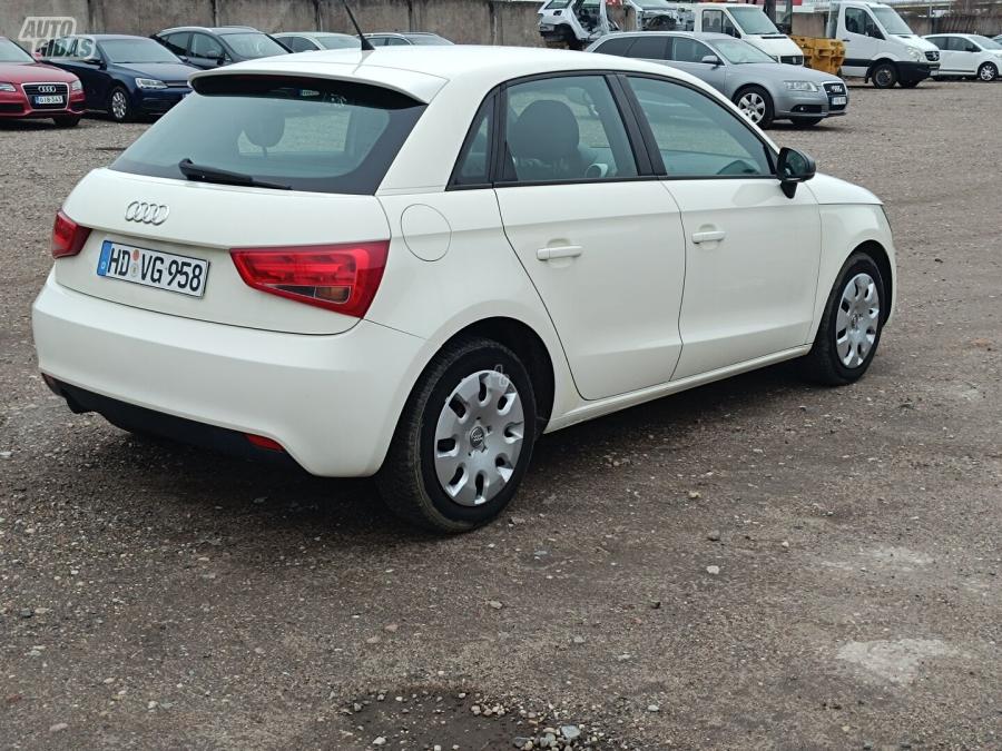 Balts Audi A1 2012 Telšiai, ar dzinēja tilpumu 1.60 L un nobraukumu 246 tūkst. km par 3999 €, foto 7 vietnē AUTOMOTO.COM.LV
