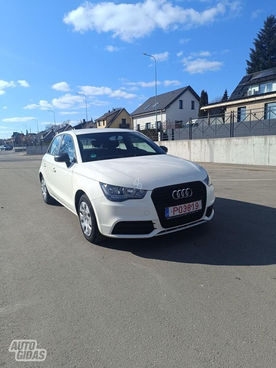 Balts Audi A1 2012 Telšiai, ar dzinēja tilpumu 1.60 L un nobraukumu 249 tūkst. km par 4400 €, foto 2 vietnē AUTOMOTO.COM.LV