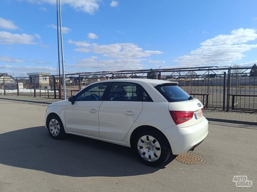 Balts Audi A1 2012 Telšiai, ar dzinēja tilpumu 1.60 L un nobraukumu 249 tūkst. km par 4400 €, foto 7 vietnē AUTOMOTO.COM.LV