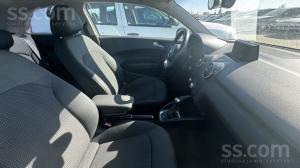 Balts Audi A1 2012 Jelgava, ar dzinēja tilpumu 1.60 L un nobraukumu 180 tūkst. km par 6300 €, foto 5 vietnē AUTOMOTO.COM.LV