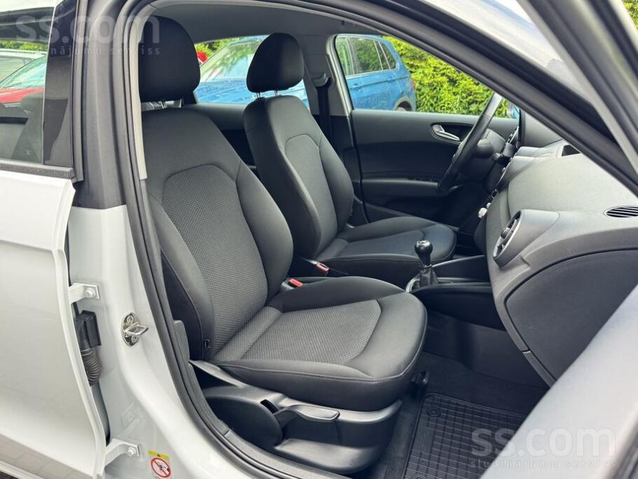 Balts Audi A1 2012 Rīga, ar dzinēja tilpumu 1.20 L un nobraukumu 235 tūkst. km par 6600 €, foto 8 vietnē AUTOMOTO.COM.LV