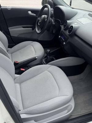 Balts Audi A1 2012 Viļņa, ar dzinēja tilpumu 1.39 L un nobraukumu 90 tūkst. km par 5650 €, foto 7 vietnē AUTOMOTO.COM.LV