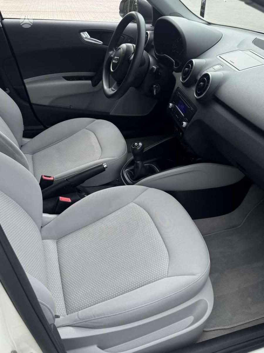 Balts Audi A1 2012 Viļņa, ar dzinēja tilpumu 1.39 L un nobraukumu 90 tūkst. km par 5650 €, foto 7 vietnē AUTOMOTO.COM.LV