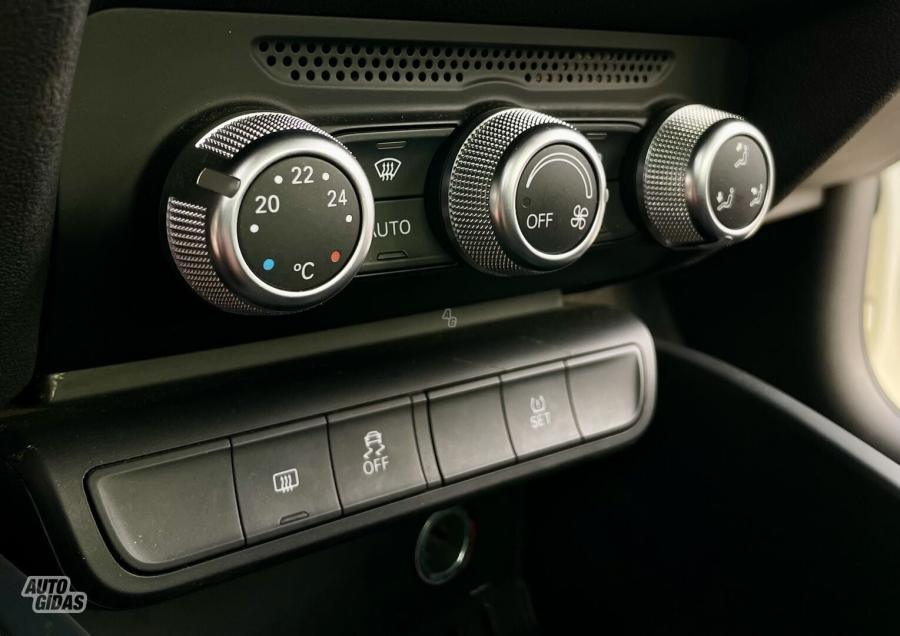 Balts Audi A1 2013 Viļņa, ar dzinēja tilpumu 1.60 L un nobraukumu 192 tūkst. km par 7300 €, foto 12 vietnē AUTOMOTO.COM.LV