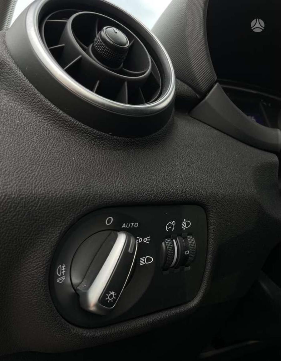 Balts Audi A1 2013 Viļņa, ar dzinēja tilpumu 1.60 L un nobraukumu 192 tūkst. km par 5850 €, foto 19 vietnē AUTOMOTO.COM.LV