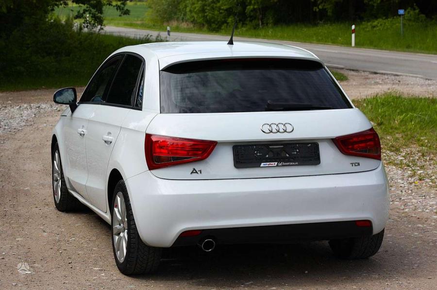 White Audi A1 2013 in Kretinga, with an engine capacity of 1.60 L and mileage of 275 thousand km for 6499 €, photo 12 on AUTOMOTO.COM.LV