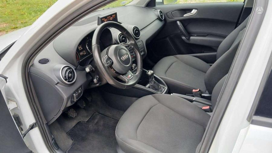 White Audi A1 2013 in Vilnius, with an engine capacity of 1.60 L and mileage of 262 thousand km for 4750 €, photo 11 on AUTOMOTO.COM.LV