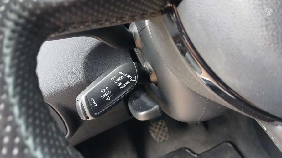 White Audi A1 2013 in Vilnius, with an engine capacity of 1.60 L and mileage of 262 thousand km for 4750 €, photo 14 on AUTOMOTO.COM.LV