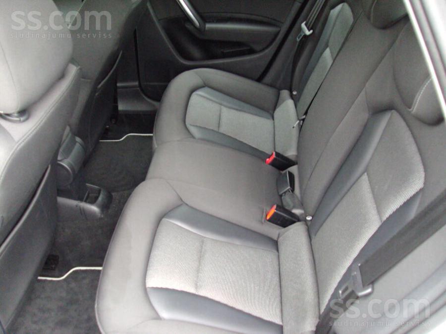 White Audi A1 2014 in Riga, with an engine capacity of 1.40 L and mileage of 220 thousand km for 8400 €, photo 4 on AUTOMOTO.COM.LV