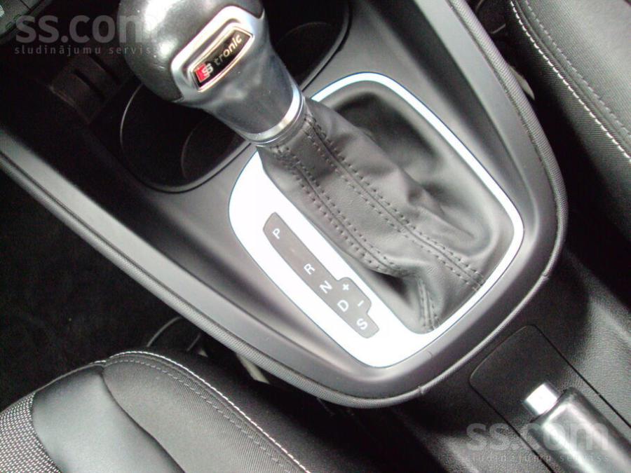 White Audi A1 2014 in Riga, with an engine capacity of 1.40 L and mileage of 220 thousand km for 8400 €, photo 9 on AUTOMOTO.COM.LV