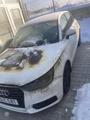 White Audi A1 2017 in Kaunas, with an engine capacity of 1.00 L and mileage of 123 thousand km for 1900 €, photo 3 on AUTOMOTO.COM.LV