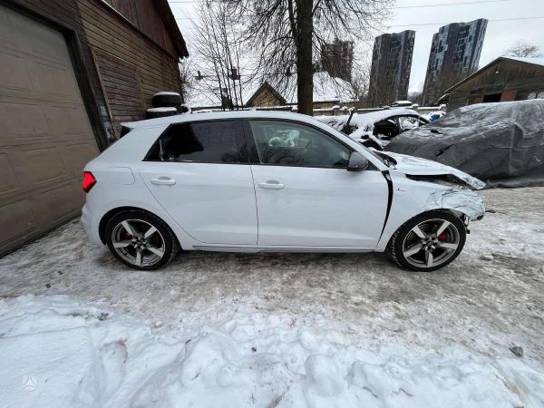 Balts Audi A1 2019 Kauņa, ar dzinēja tilpumu 1.98 L un nobraukumu 116 tūkst. km par 7999 €, foto 3 vietnē AUTOMOTO.COM.LV