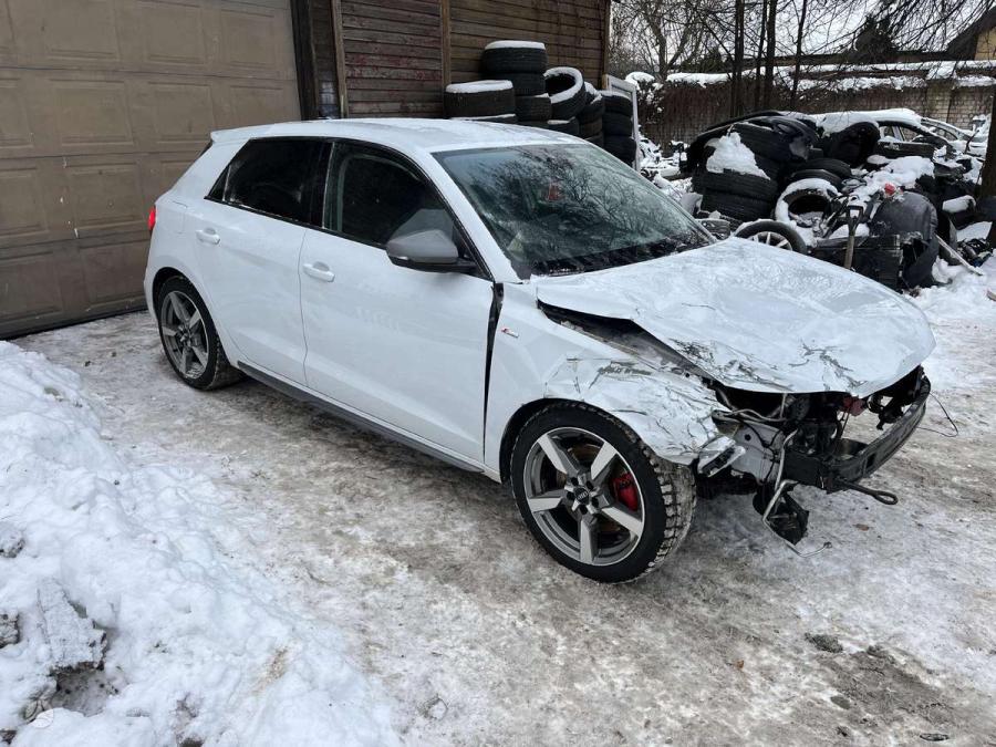 White Audi A1 2019 in Kaunas, with an engine capacity of 1.98 L and mileage of 116 thousand km for 7999 €, photo 5 on AUTOMOTO.COM.LV