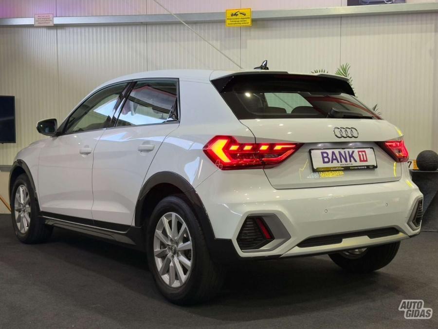 White Audi A1 2020 in Kaunas, with an engine capacity of 1.00 L and mileage of 89 thousand km for 22276 €, photo 5 on AUTOMOTO.COM.LV