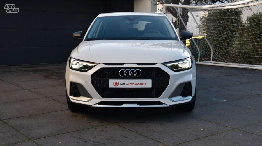 White Audi A1 2021 in Kaunas, with an engine capacity of 1.50 L and mileage of 11 thousand km for 23379 €, photo 3 on AUTOMOTO.COM.LV