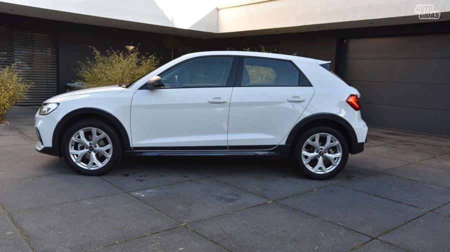 White Audi A1 2021 in Kaunas, with an engine capacity of 1.50 L and mileage of 11 thousand km for 23379 €, photo 9 on AUTOMOTO.COM.LV