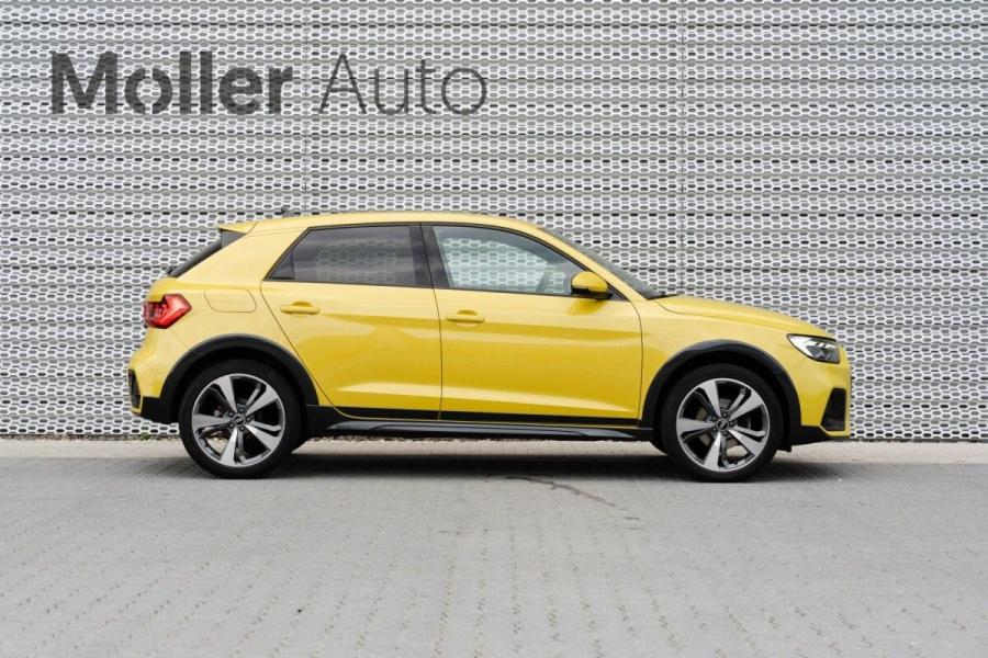 Yellow Audi A1 2023 in Marupe, with an engine capacity of 1.50 L and mileage of 63 thousand km for 38750 €, photo 6 on AUTOMOTO.COM.LV