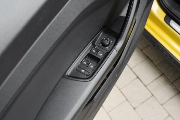 Dzeltens Audi A1 2023 Mārupe, ar dzinēja tilpumu 1.50 L un nobraukumu 63 tūkst. km par 38750 €, foto 6 vietnē AUTOMOTO.COM.LV