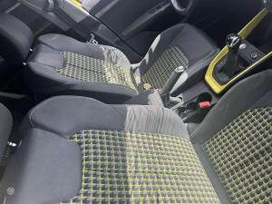 Yellow Audi A1 2018 in Taurage, with an engine capacity of 1.00 L and mileage of 104 thousand km for 6900 €, photo 7 on AUTOMOTO.COM.LV