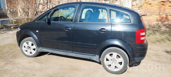Black Audi A2 2000 in Daugavpils, with an engine capacity of 1.40 L and mileage of 248 thousand km for 2700 €, photo 6 on AUTOMOTO.COM.LV