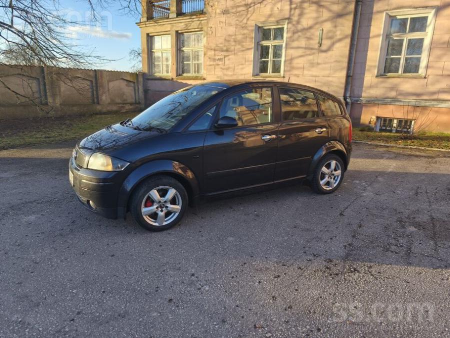 Melns Audi A2 2001 Dobele, ar dzinēja tilpumu 1.40 L un nobraukumu 270 tūkst. km par 2350 €, foto 4 vietnē AUTOMOTO.COM.LV