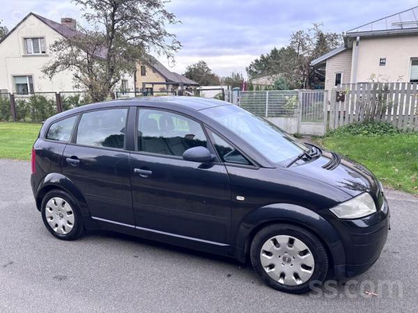 Black Audi A2 2001 in Riga, with an engine capacity of 1.40 L and mileage of 231 thousand km for 2990 €, photo 5 on AUTOMOTO.COM.LV