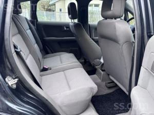 Black Audi A2 2001 in Riga, with an engine capacity of 1.40 L and mileage of 231 thousand km for 2990 €, photo 13 on AUTOMOTO.COM.LV