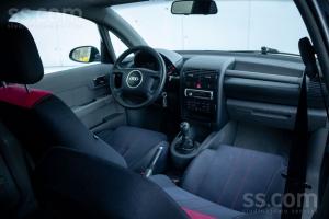 Melns Audi A2 2001 Jelgava, ar dzinēja tilpumu 1.40 L un nobraukumu 375 tūkst. km par 1990 €, foto 10 vietnē AUTOMOTO.COM.LV