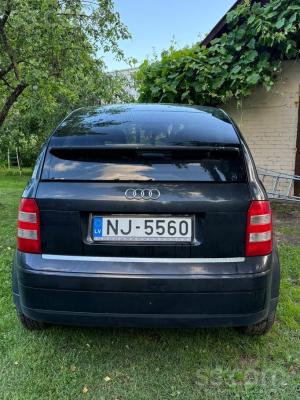 Black Audi A2 2001 in Riga, with an engine capacity of 1.40 L and mileage of 270 thousand km for 1500 €, photo 3 on AUTOMOTO.COM.LV