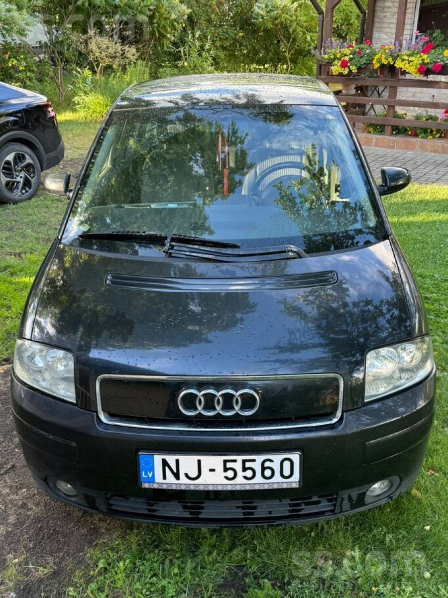 Black Audi A2 2001 in Riga, with an engine capacity of 1.40 L and mileage of 270 thousand km for 1500 €, photo 4 on AUTOMOTO.COM.LV