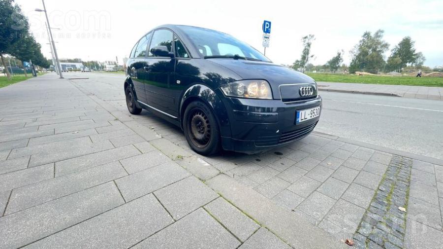 Black Audi A2 2002 in Riga, with an engine capacity of 1.40 L and mileage of 320 thousand km for 2100 €, photo 3 on AUTOMOTO.COM.LV