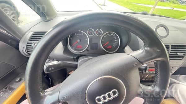 Black Audi A2 2002 in Riga, with an engine capacity of 1.40 L and mileage of 320 thousand km for 2100 €, photo 5 on AUTOMOTO.COM.LV