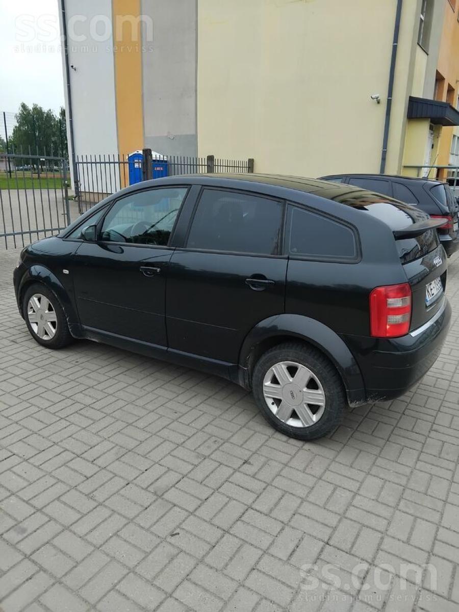 Black Audi A2 2002 in Daugavpils, with an engine capacity of 1.40 L and mileage of 280 thousand km for 1950 €, photo 3 on AUTOMOTO.COM.LV